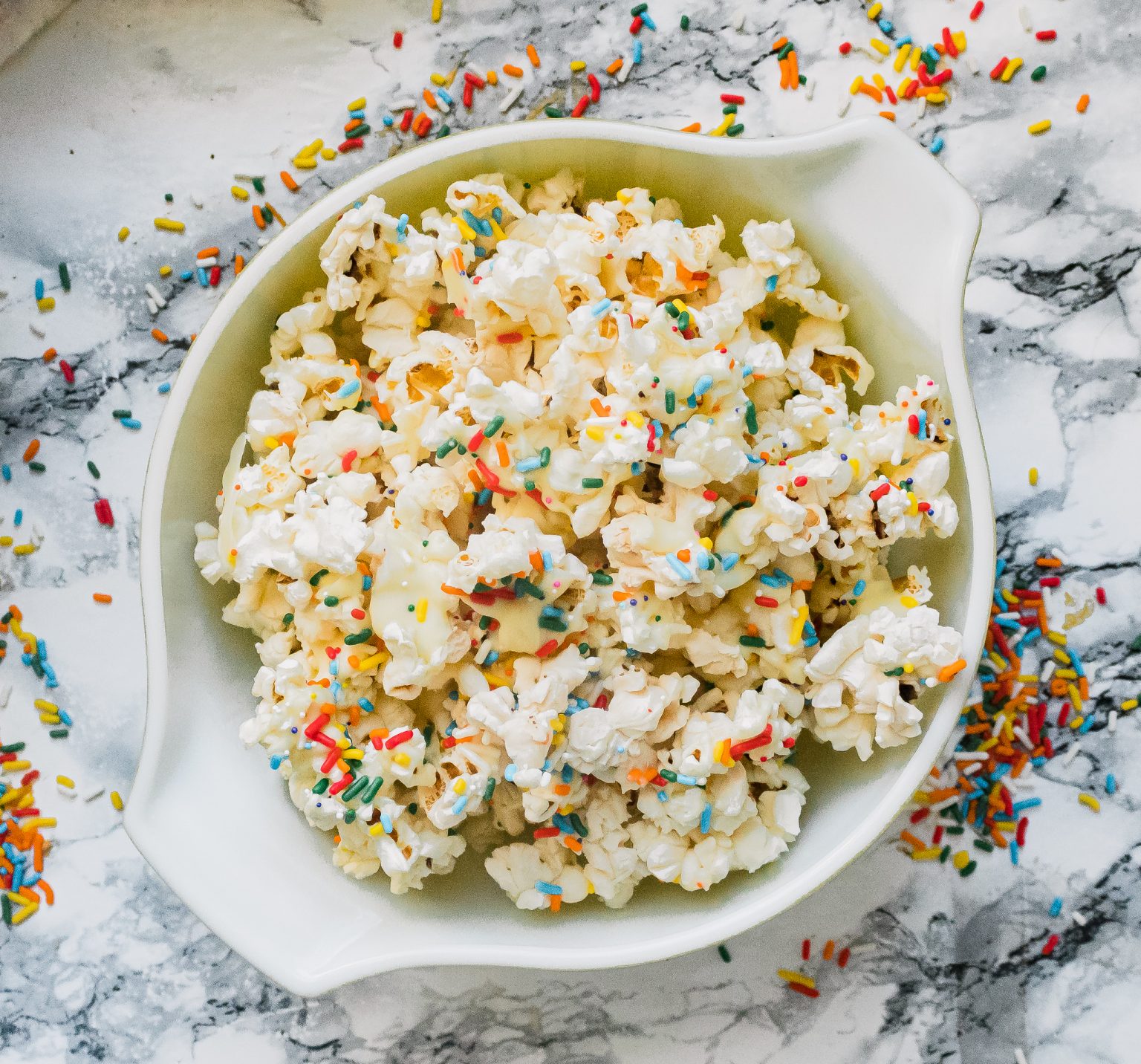 Confetti Popcorn - Chenée Today
