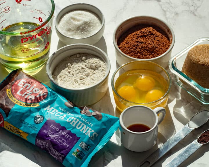 Measuring Baking Ingredients Accurately: A Guide - Chenée Today