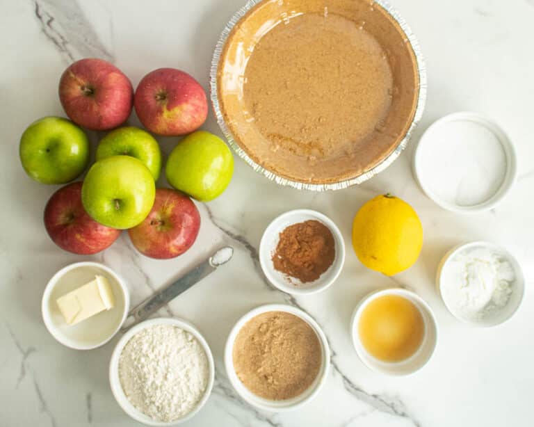 Apple Pie With Graham Cracker Crust - Easy Recipe - Chenée Today