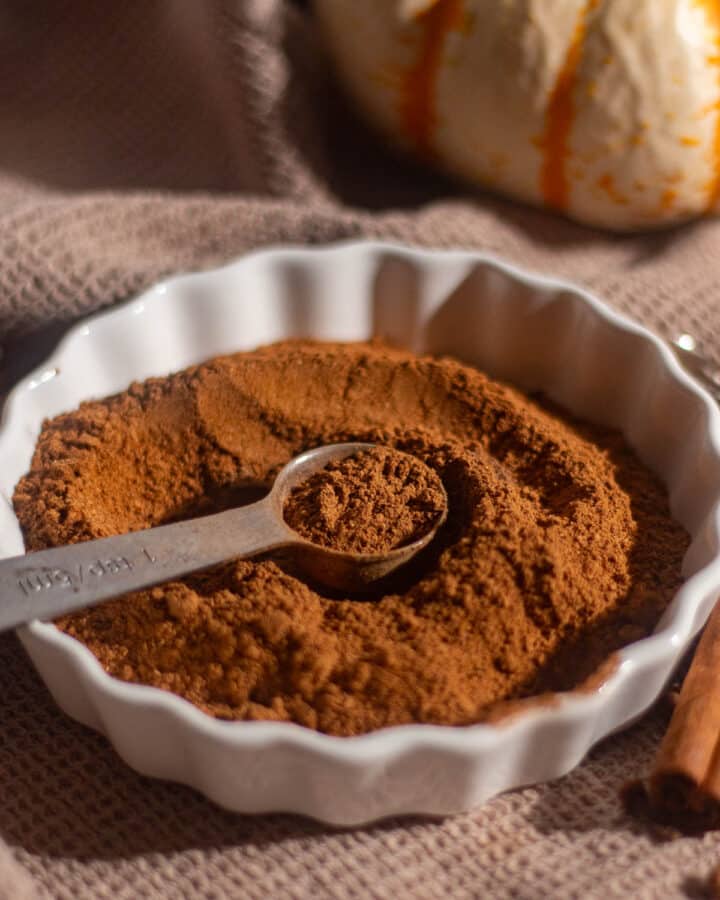 Pumpkin Spice Blend Recipe - How to Make it Homemade - Chenée Today